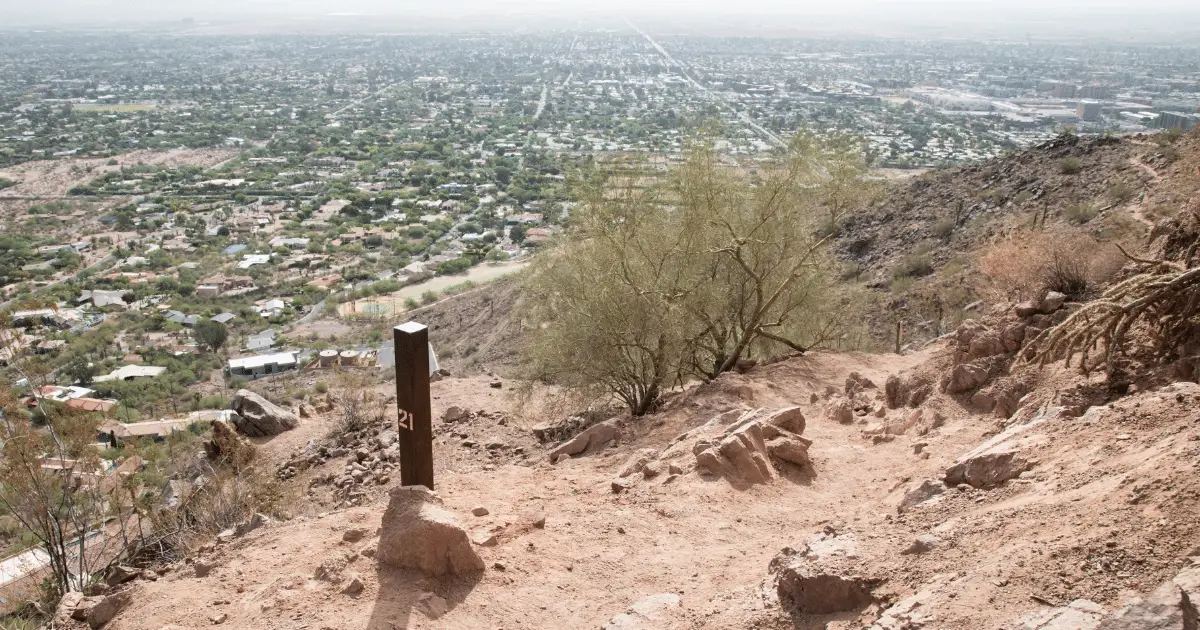 Easy Trail at Camelback Mountain - Perfect for Beginners